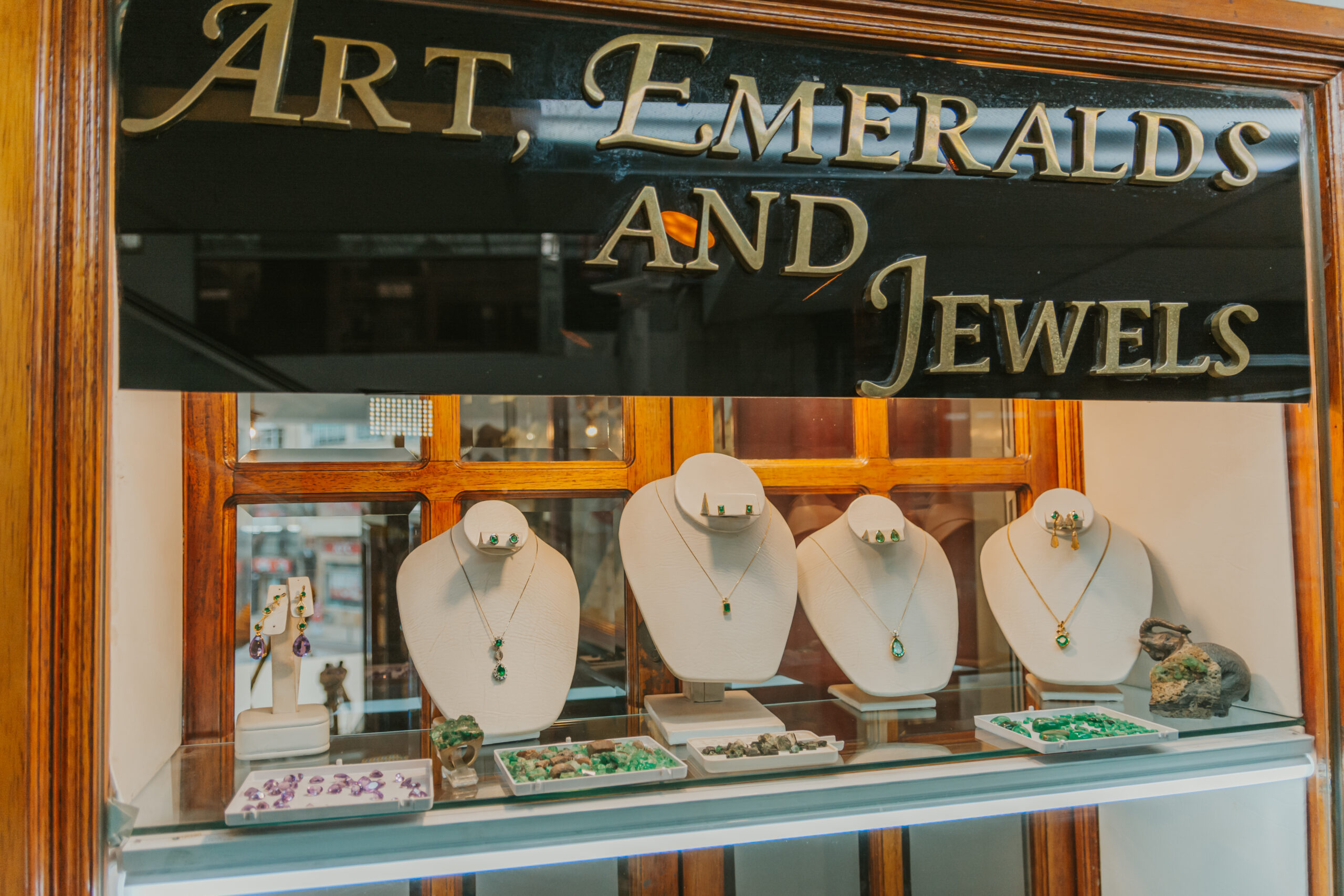 203 - ART Emeralds and Jewels - [Oficial] Emerald Trade Center